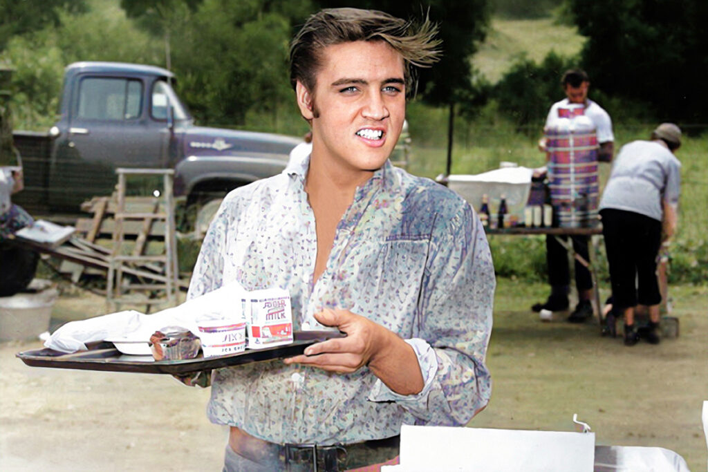 Elvis Presley - Crying in the Chapel (1965)